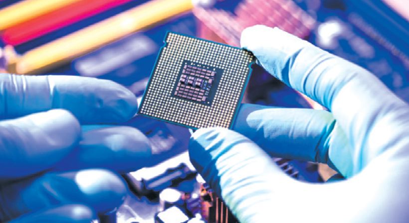 भारत ‘Global Semiconductor Ecosystem’में ‘की-प्लेयर’ के रूप में खुद को ...
