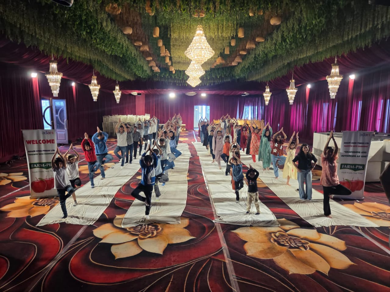 Adani Farm-Pik द्वारा अंतर्राष्ट्रीय योग दिवस पर मिलन समारोह आयोजित ...